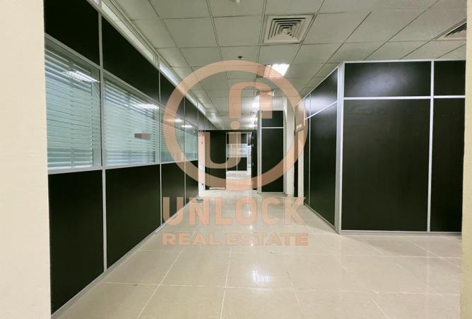 Rent in Al Hashmi Building: Fully Fitted 220 Sqm Office Space in ...