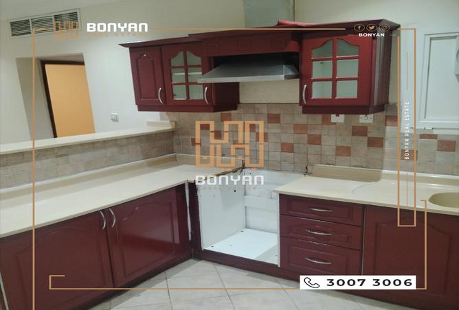 Rent in Al Refaa Tower: 1BHK Behind Near of Cornich Including Kahrama ...