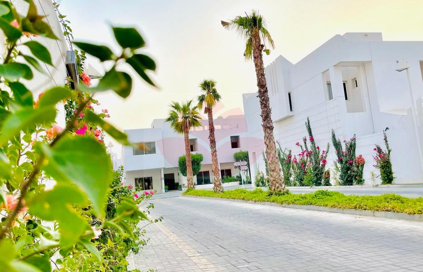 Villa for Rent in Les Roses Compound 1: 4 bed villa + maid's quarter ...