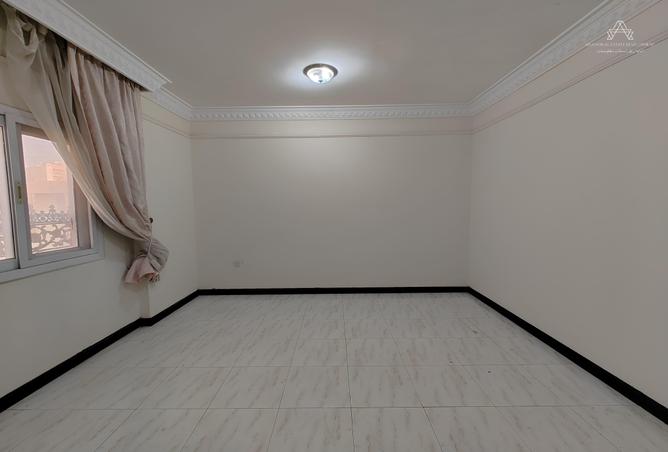 للايجار في دوحة الجديد: 1 bedroom Un Furnished In Doha Al Jadeeda ...