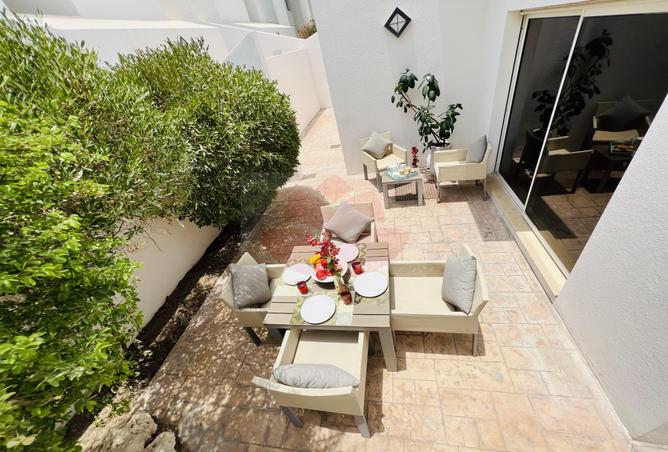Villa for Rent in Les Roses 1: 4 beds villa w/maid's room. No ...