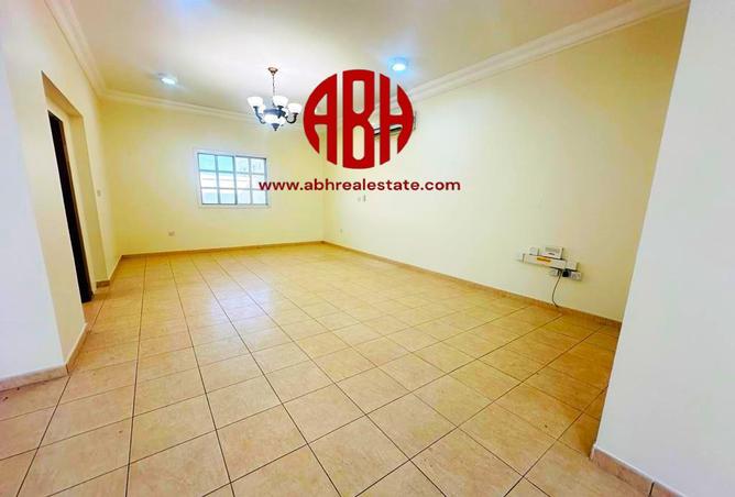 Rent in Ain Khaled Villas: LAST UNIT FOR SPACIOUS 4 BDR VILLA | HUGE BACKYARD | Property Finder