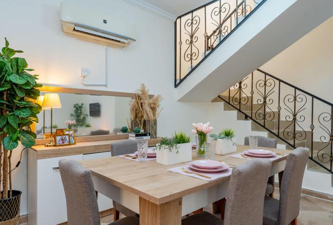 Rent in Ezdan Village 36: Lovely 4 Bedroom Villa Fully Furnished ...