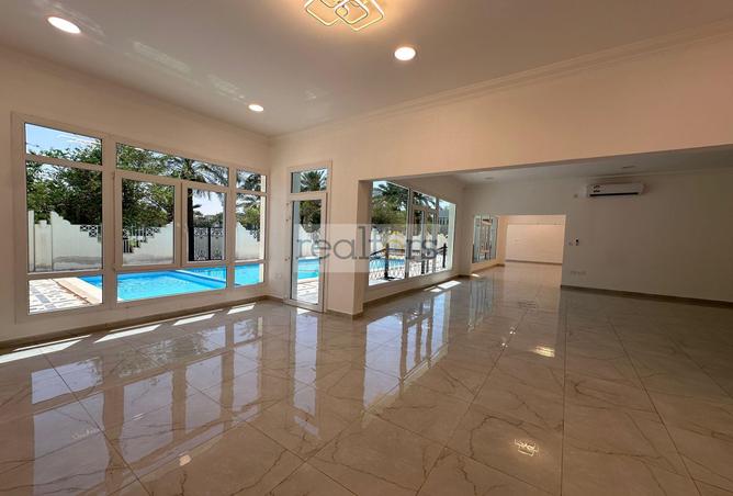 Rent in West Bay Lagoon Street: BEAUTIFUL 5 BED WITH POOL GARDEN SEMI ...