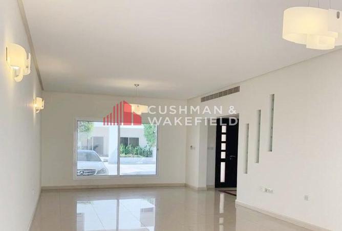 Rent in Aspire Zone: Full Amenities | 4BR | No Commission | Backyard | Property Finder