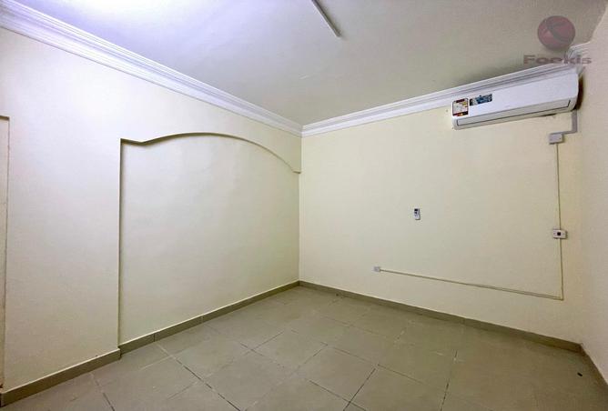 Rent in Barzan Compound: Crazy price 1BDR including bills New salata ...